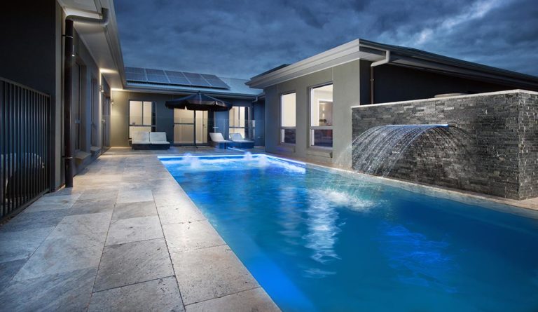 The Reflection with Splash Deck - Leisure Pools Australia